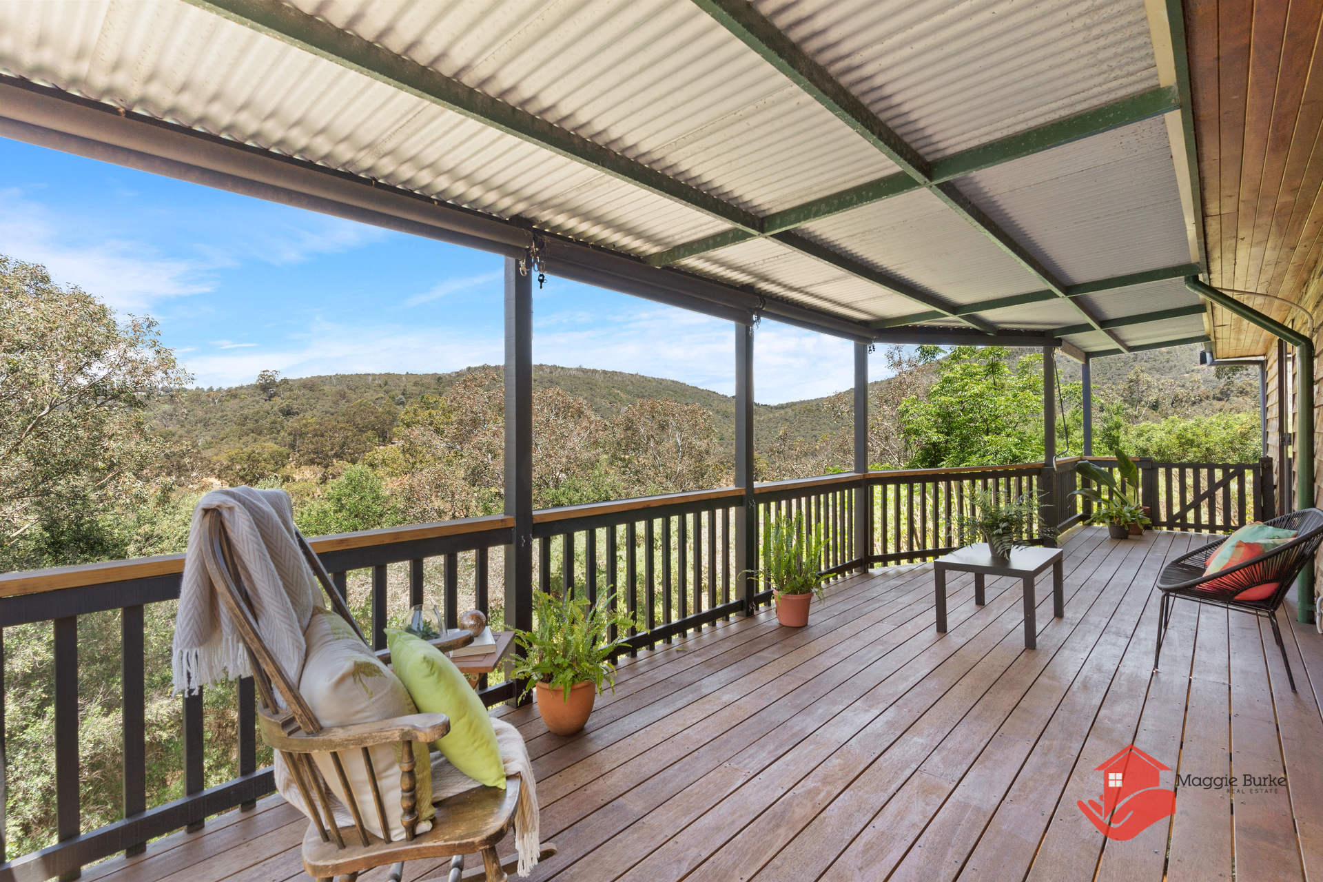 11 Butcher Road, Roleystone WA 6111 | Maggie Burke Real Estate